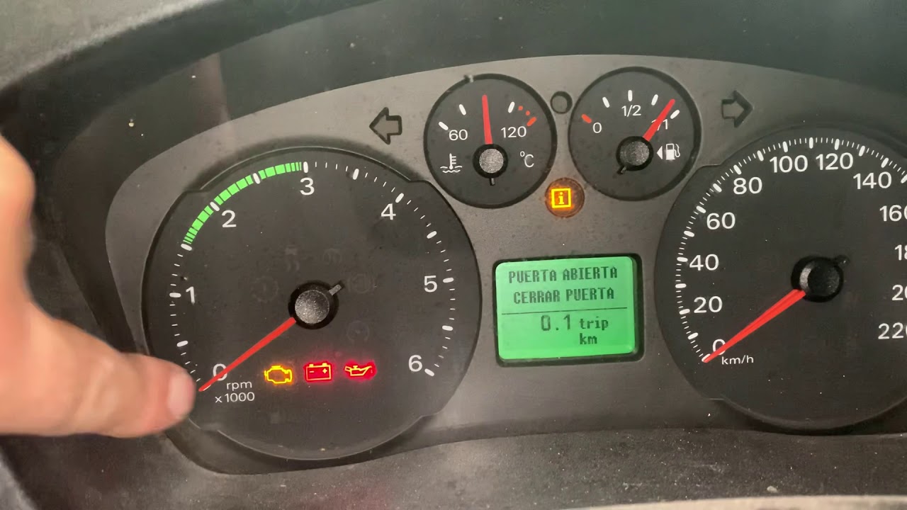 Control de motor: cómo interpretar la luz de avería en Ford Transit